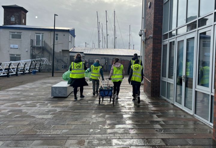 Ardrossan Community Clean Up - Cunninghame Housing Association